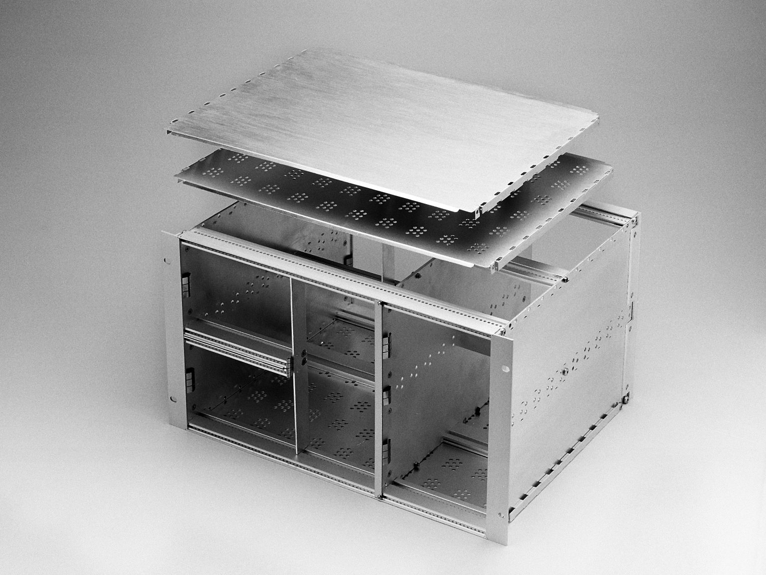 SRS Products Ltd | Versirak …19″ EMC subrack system